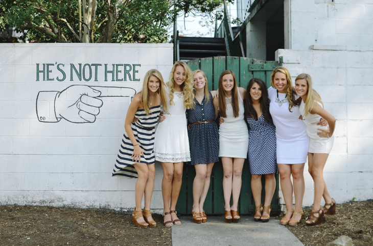 PHOTOGRAPHY | Phi Mu Seniors at UNC Chapel Hill | Still Being Molly